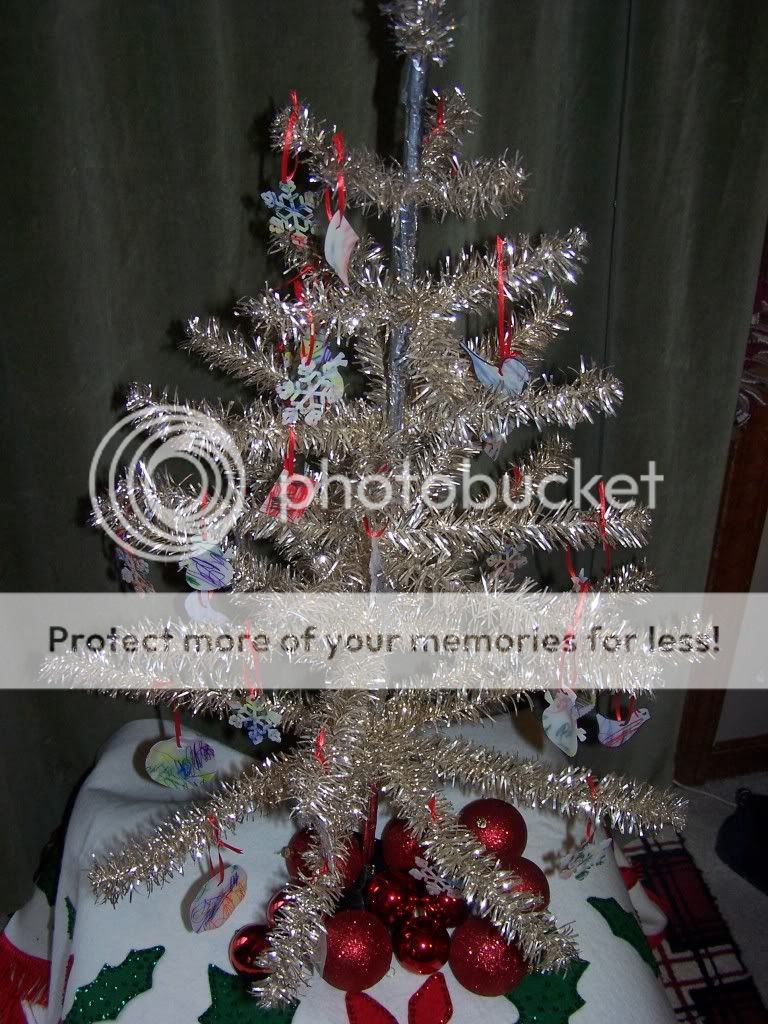 Shrinky Dink Christmas Tree! | Mi Vida Azar